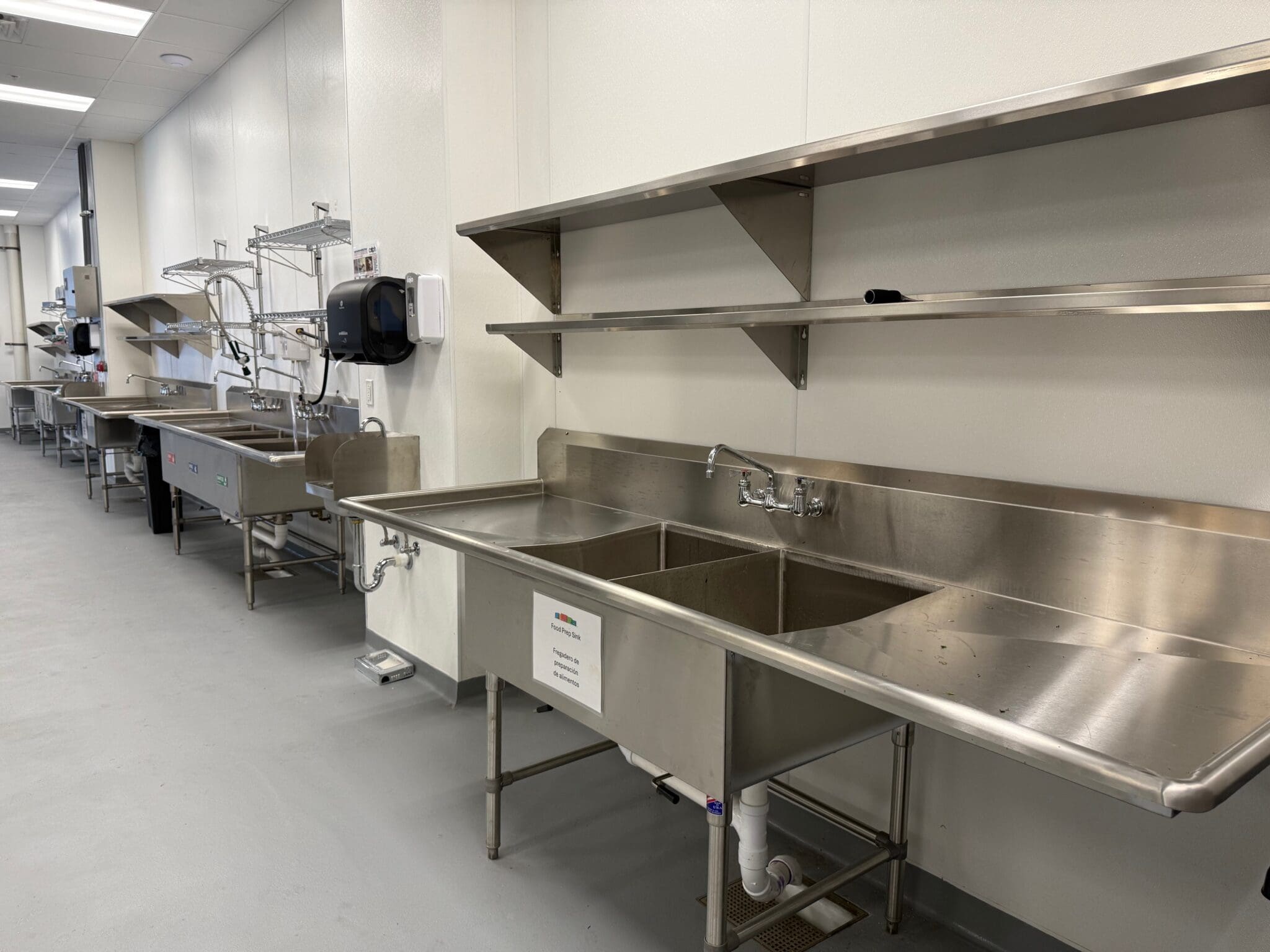 Cleveland Latino Kitchen Space | Professional Food Vendor Hub
